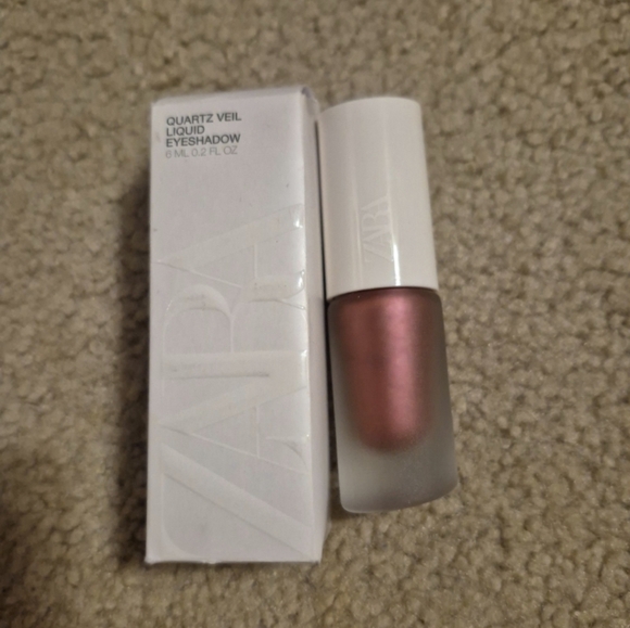 Zara | Makeup | Zara Quartz Veil Liquid Eyeshadow | Poshmark